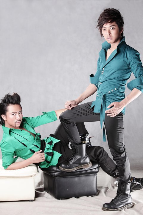 M y a n m a r H u n k s: Aung Thiha and Si Thu