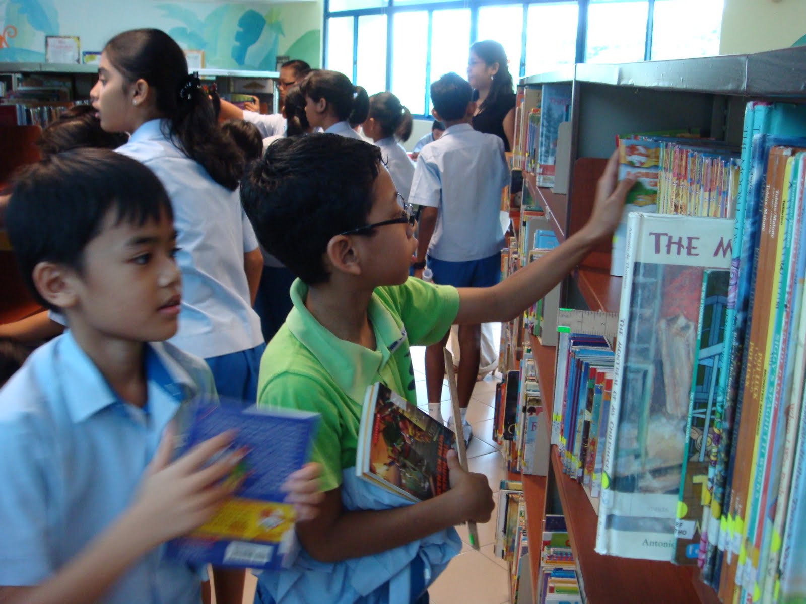 The Library @ Telok Kurau Primary School: Library @ TKPS Picture Gallery