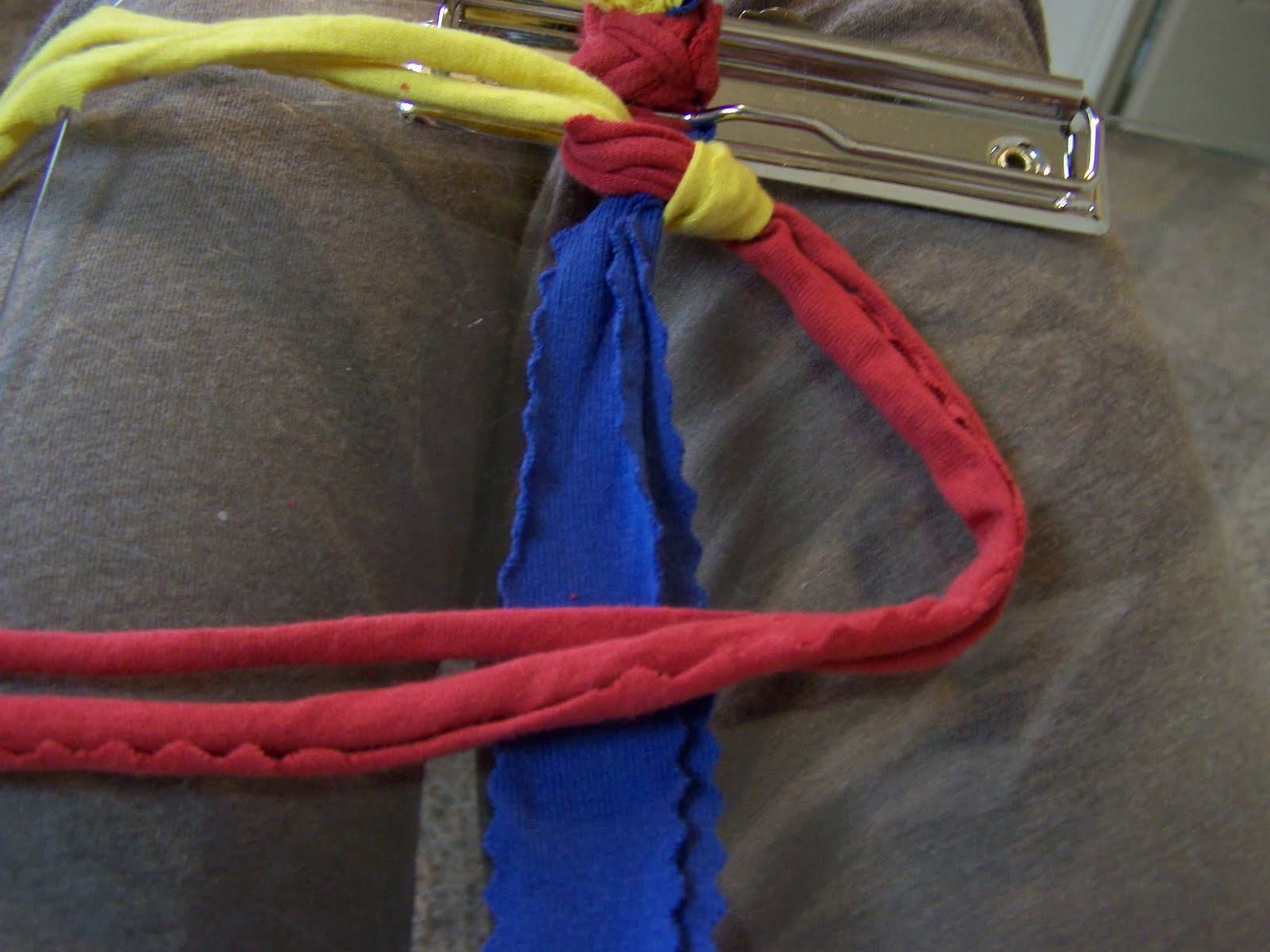 Made by Me. Shared with you.: Chunky Braided Bracelet Tutorial