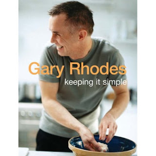 YUMMO - 365 Days of Eating and Being Fed : Favourite Books