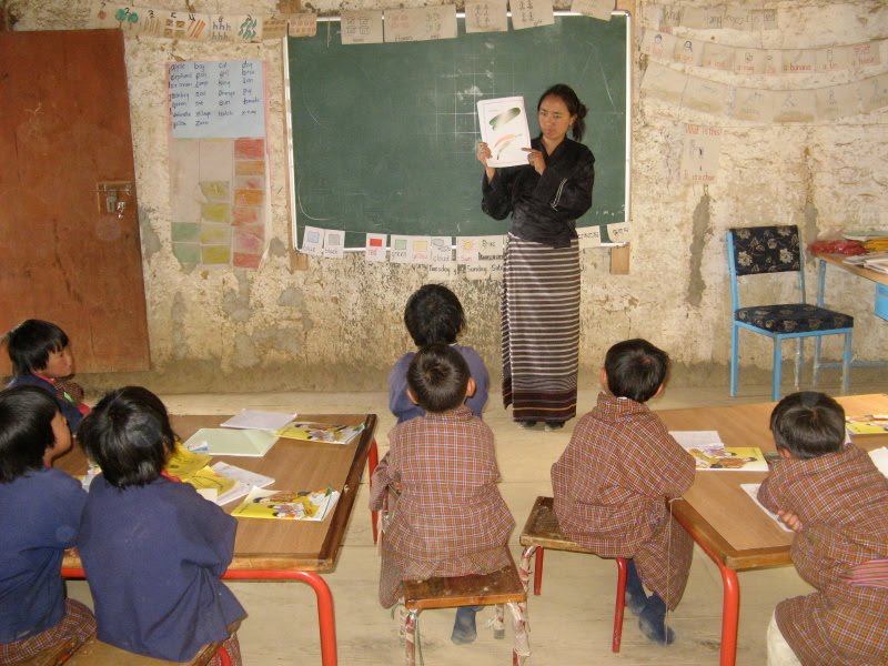 Noam in Bhutan: My visit to Karshong, a remote school hamlet in Trongsa ...