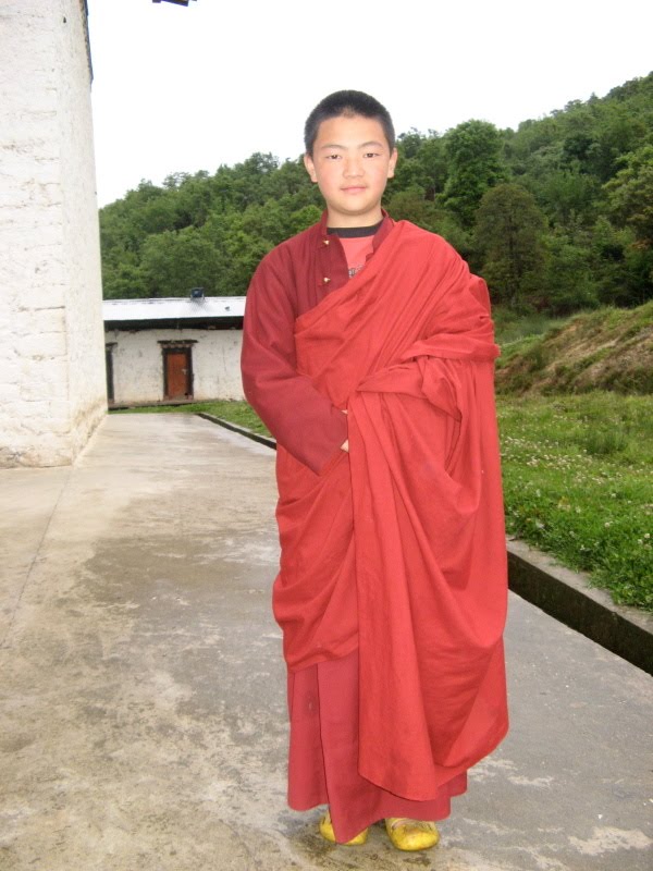 Noam in Bhutan: My visit to Karshong, a remote school hamlet in Trongsa ...