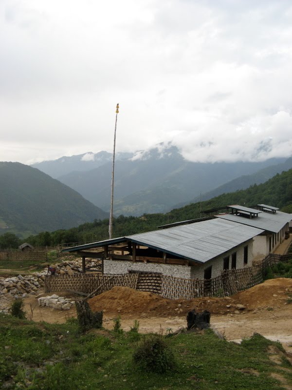 Noam in Bhutan: My visit to Karshong, a remote school hamlet in Trongsa ...