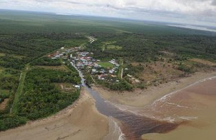 OTAI79 KAMPUNG BETANAK: PULAU BERUIT: Antara kampung-kampung menghadap ...