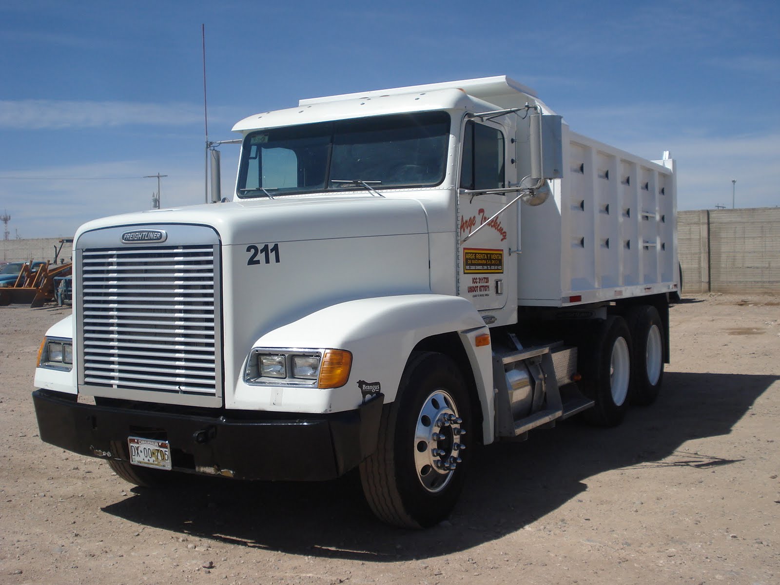 ARGE RENTA Y VENTA DE MAQUINARIA S,A, DE C,V,: VOLTEO FREIGHT LINER 14 ...