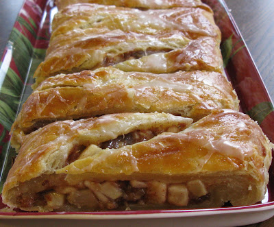 Food for A Hungry Soul: Apple and Date Turnover