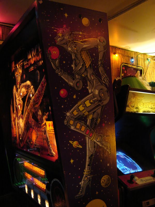 I HEART EVERYTHING: Pinball Wizardry!