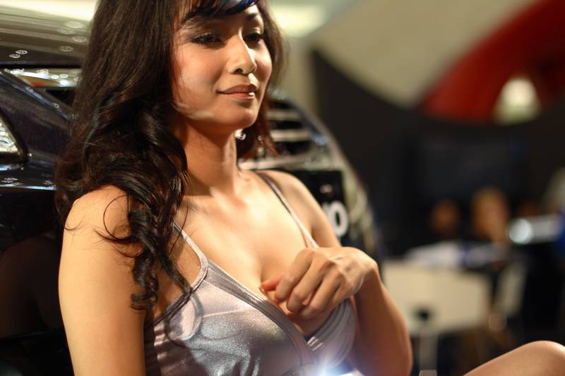 Autos Limited Edition: Sexy Car Model | Indonesia