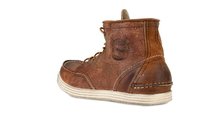 THE TRADITIONAL MODERNIST: Daily Must HAVE Preventi shoes