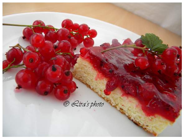 Arome din bucatarie: Tarta cu coacaze rosii