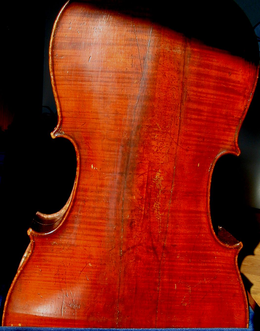 Boomerbuster: OLD CELLO BACK