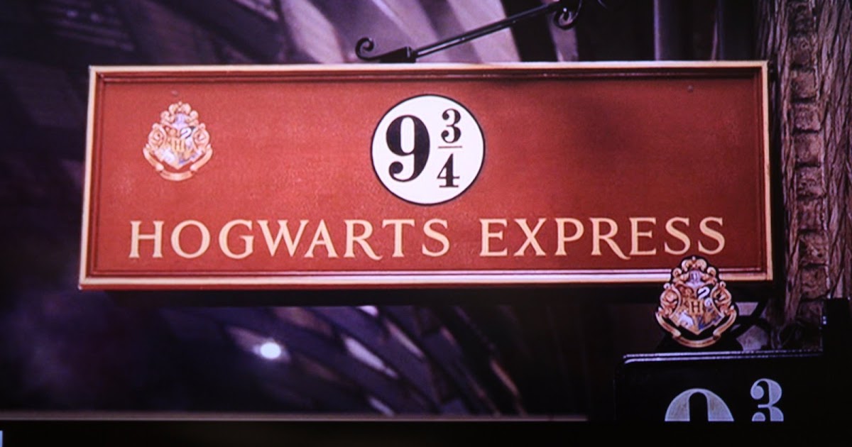 My Harry Potter Party: Platform 9 3/4 - The Sign
