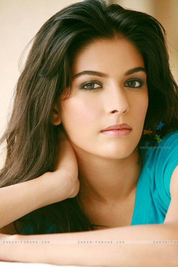 bollywood boom: pooja gaur Indian Film and Television Honours