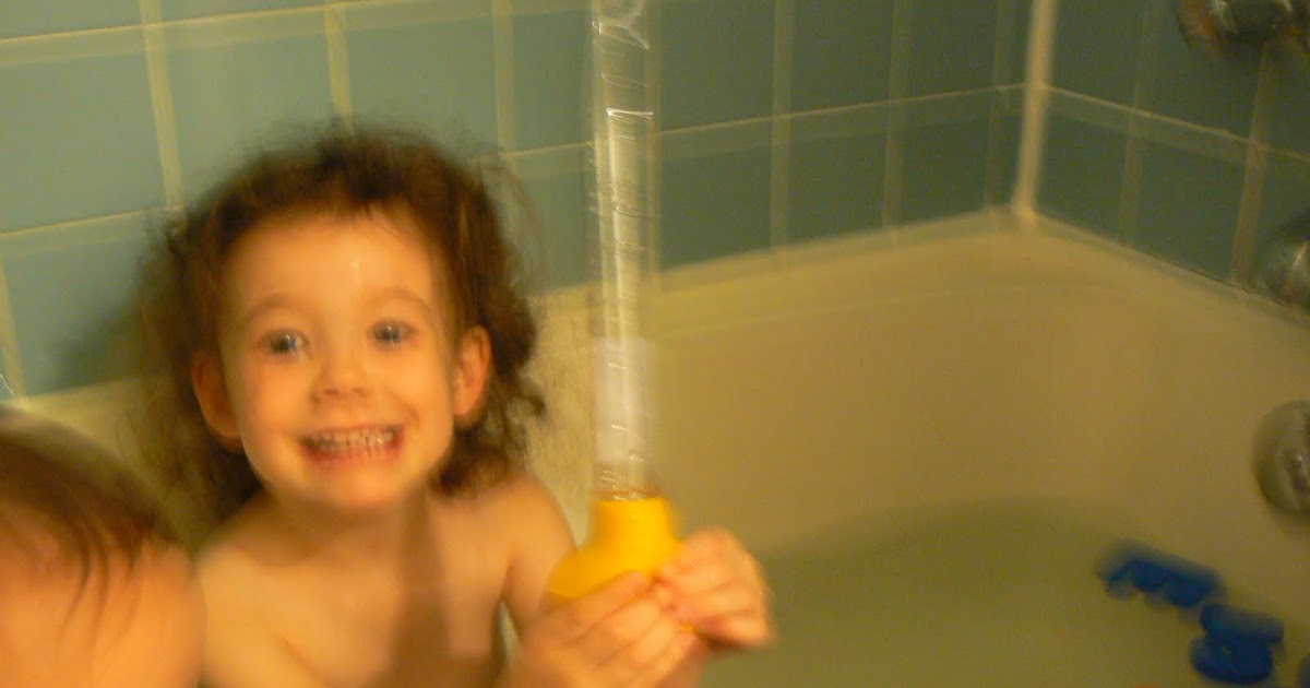 Having Fun at Home: Toddler Bath Toy: Turkey Baster