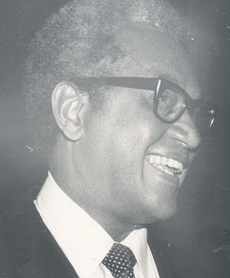 Barbadian Diplomat dead at 87: Val McComie - Former Asst Gen Scty of ...