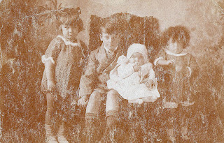 Family History: MORE EARLY PHOTO'S