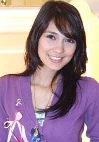 gallery artist indonesia: Luna maya