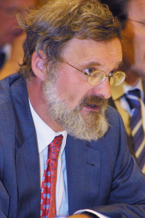 Jornal CONTACTO - O Blogue: Luxemburgo: Dirigente da Segurança Social ...