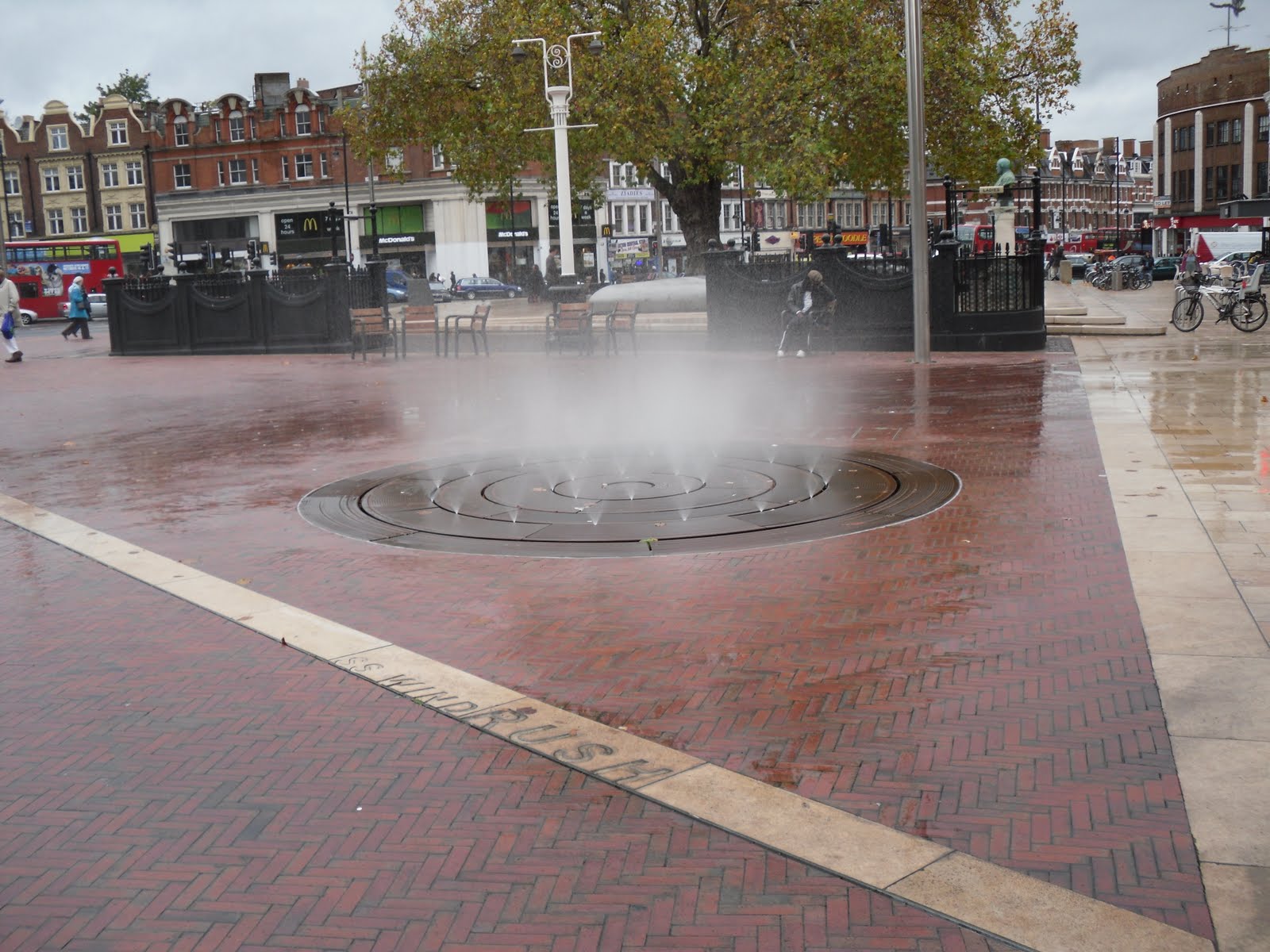 Landscape.IS.Ahmed: Windrush square - Brixton