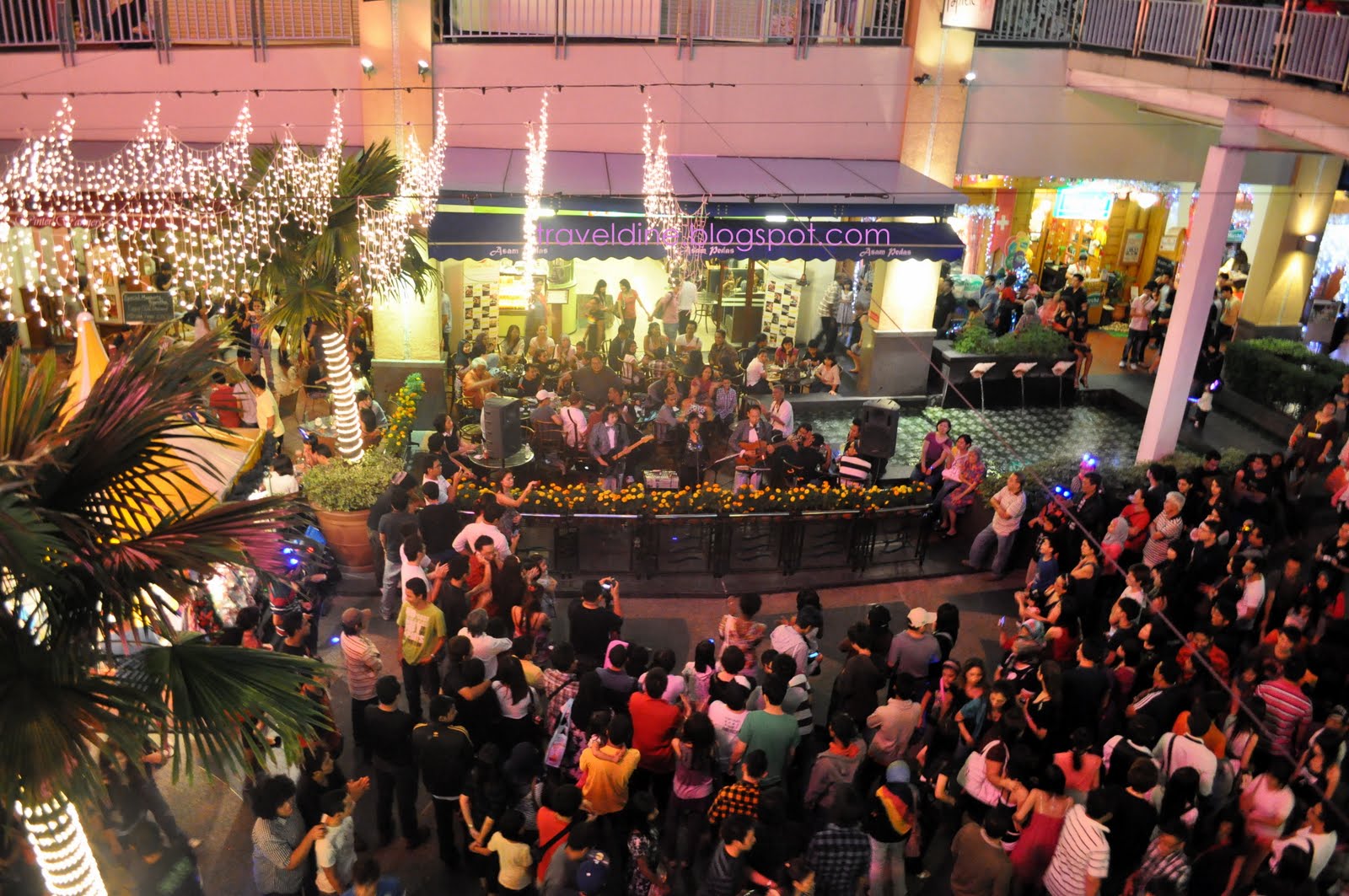 Travel and Dining Experience: 2011 New Year Celebration - The Curve ...