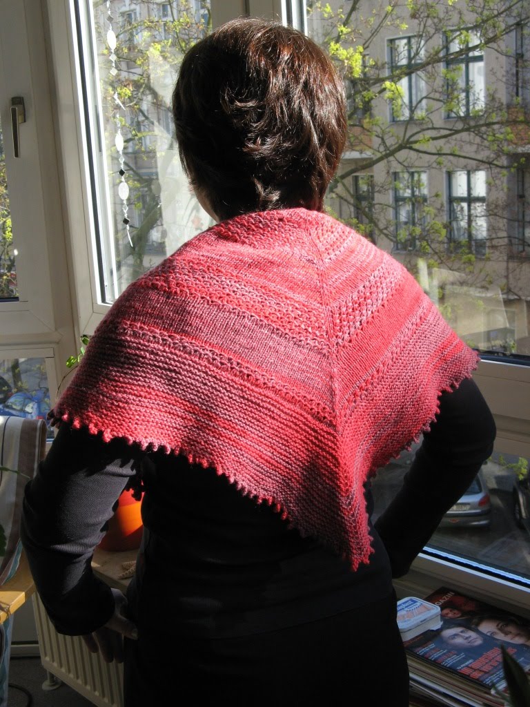 SaRi's Mindful Knitting: Textured Shawl