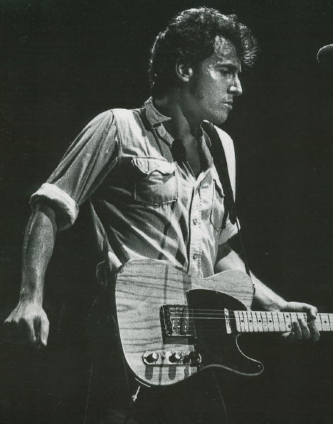 Acoustic in pAris: Bruce Springsteen, Live at the Capitol Theater ...