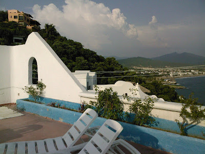 VILLA LOS RISCOS CONDOMINIUM MANZANILLO MEXICO