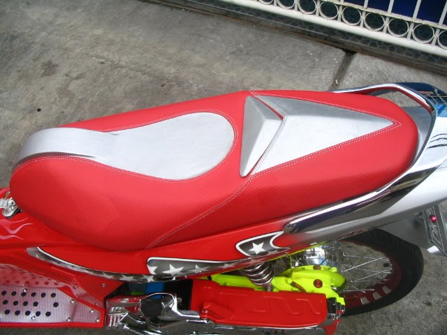 Modifikasi JOK MOTOR: JOK MOTOR YAMAHA NOUVO dan HONDA SCOOPY