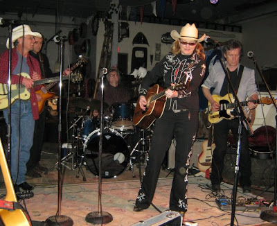 backup american blues news: Toyland Ball in Tulsa and Nancy Apple's CD ...