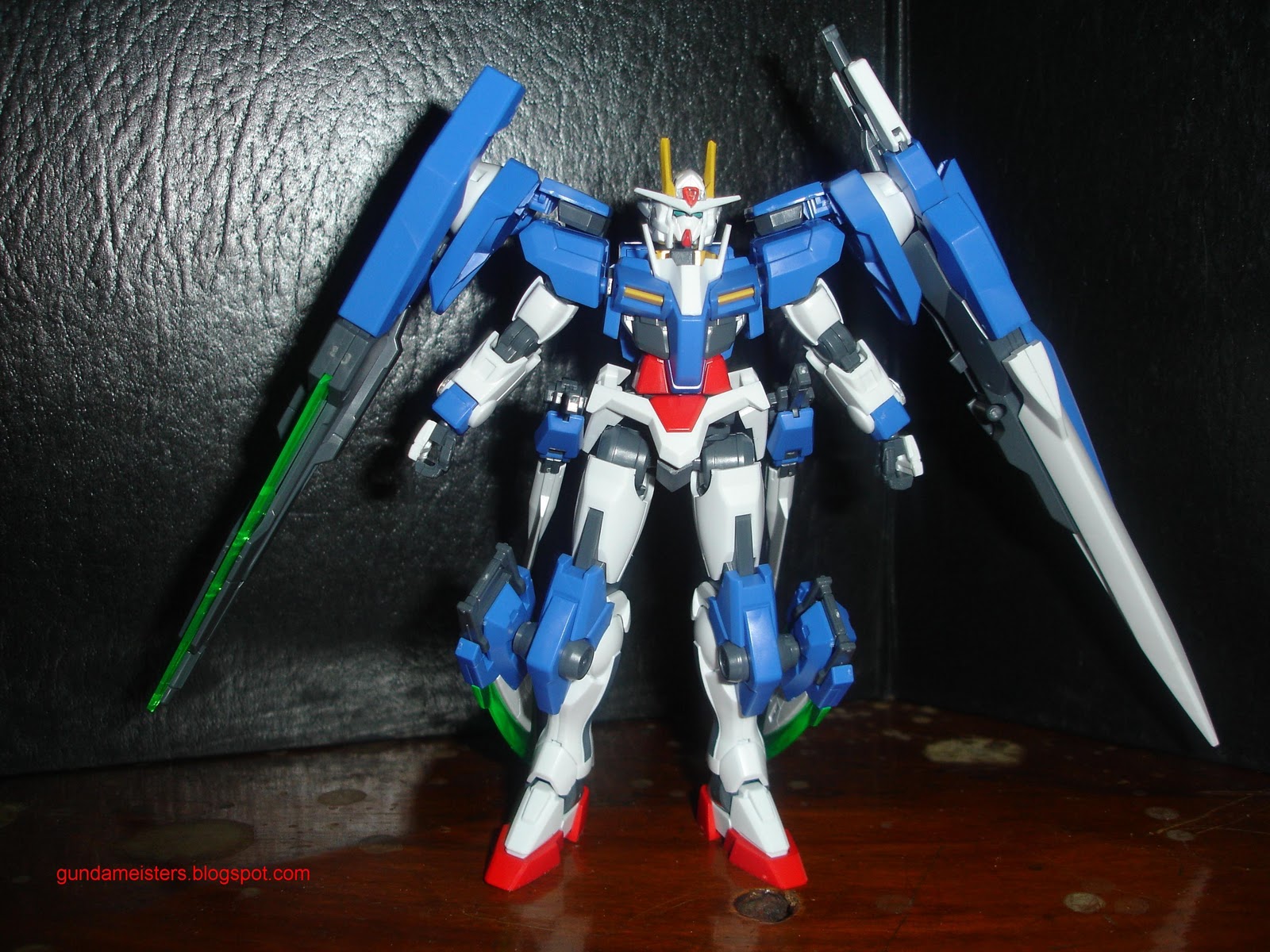 Gundam Meisters: Review: HG 1/144 Gundam 00 Seven Sword G