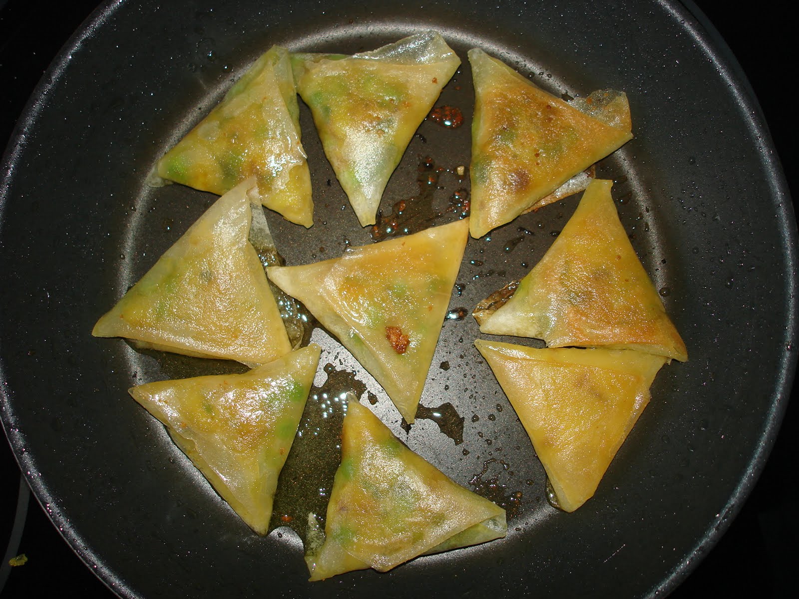 Little Chef Mia: Samosas Supreme