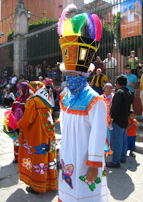 Robin Talks, Cooks and Travels: Chinelos Dancers celebrate in San Miguel