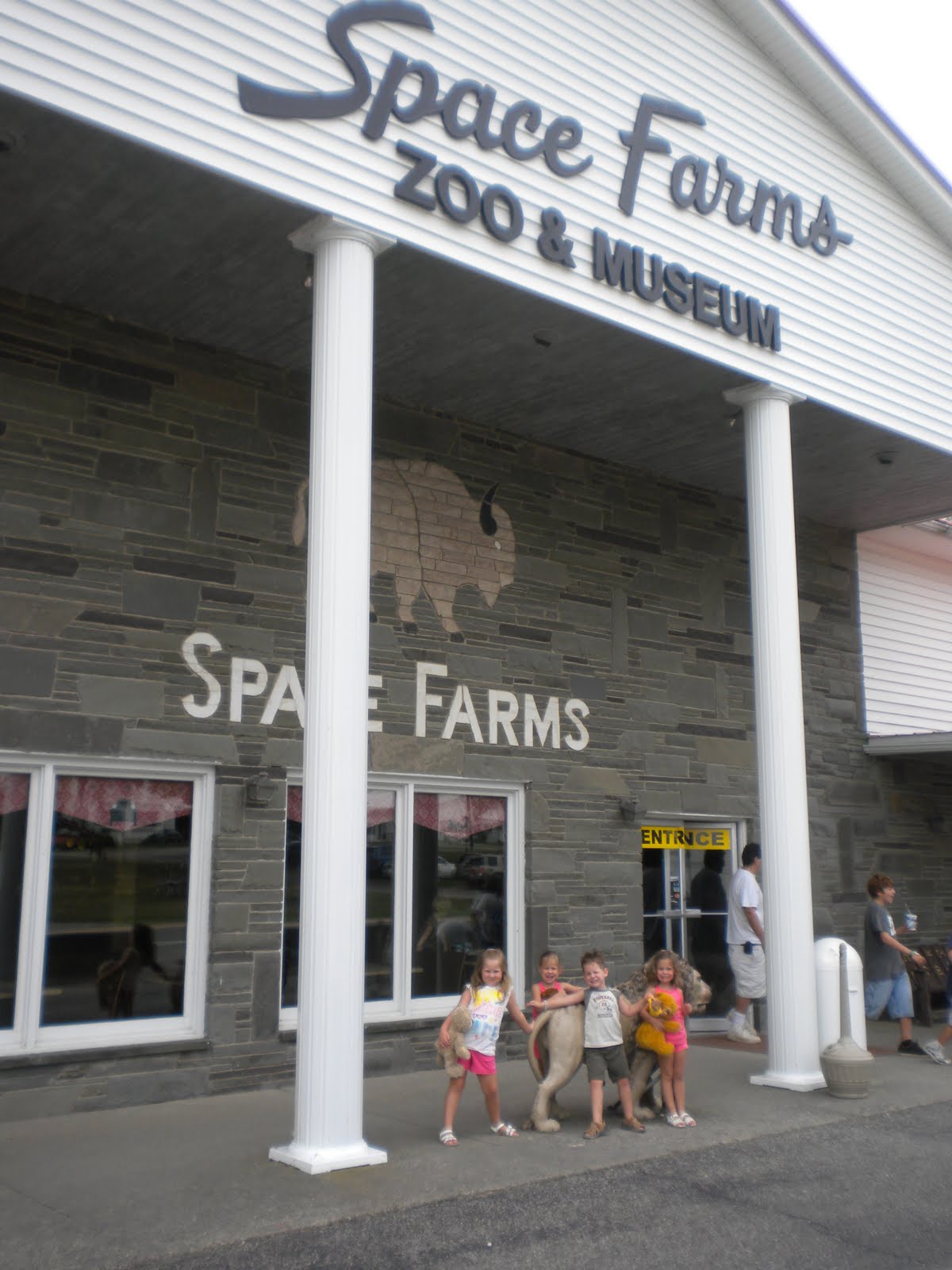 Zerilli Triplets n' 1: A day at Space Farms (8/21/2010)