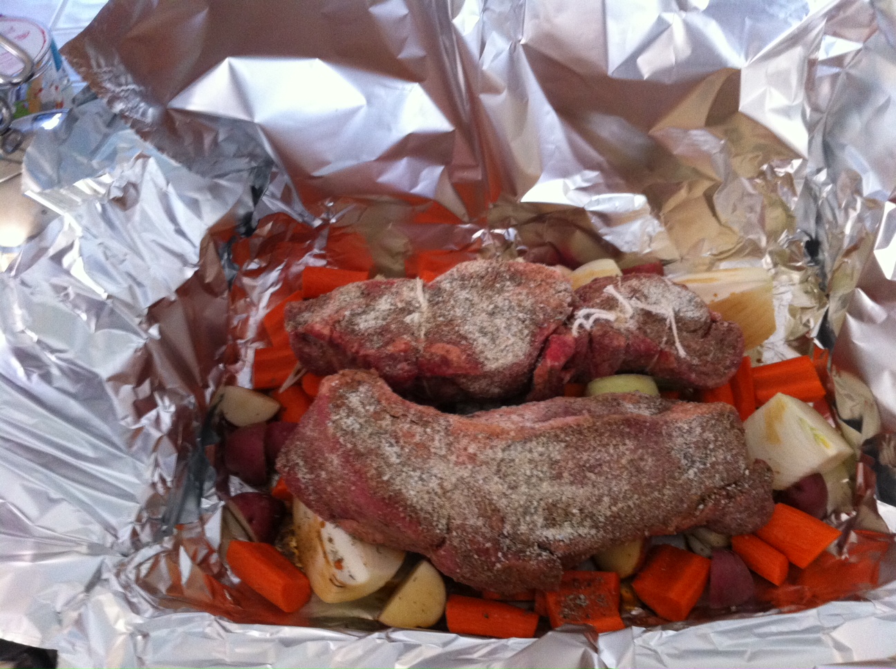 Gruve Mom Times: Dinner X2 - Pot Roast and Yummy Tomato Pasta Sauce