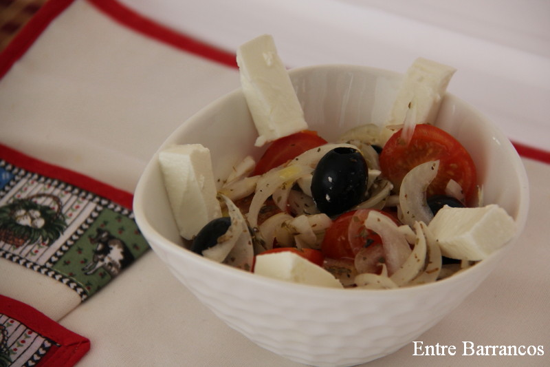 Entre Barrancos (COCINA): Ensalada de tomates con cebollas