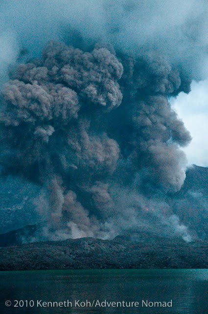 Using Totobobo mask to cut volcano dust
