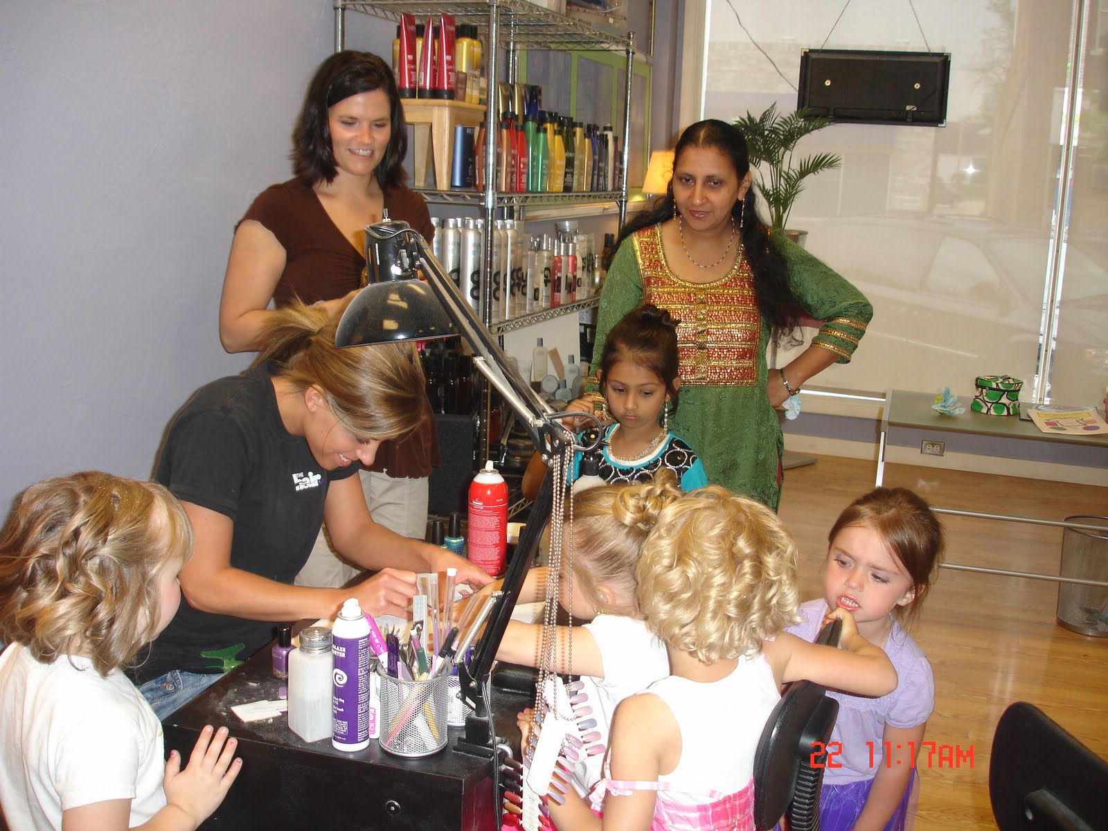 Clare: Makeover Party