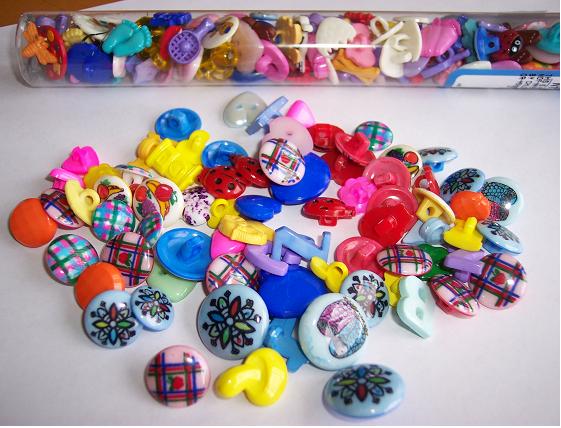 The Quilter's Bag: Novelty Buttons