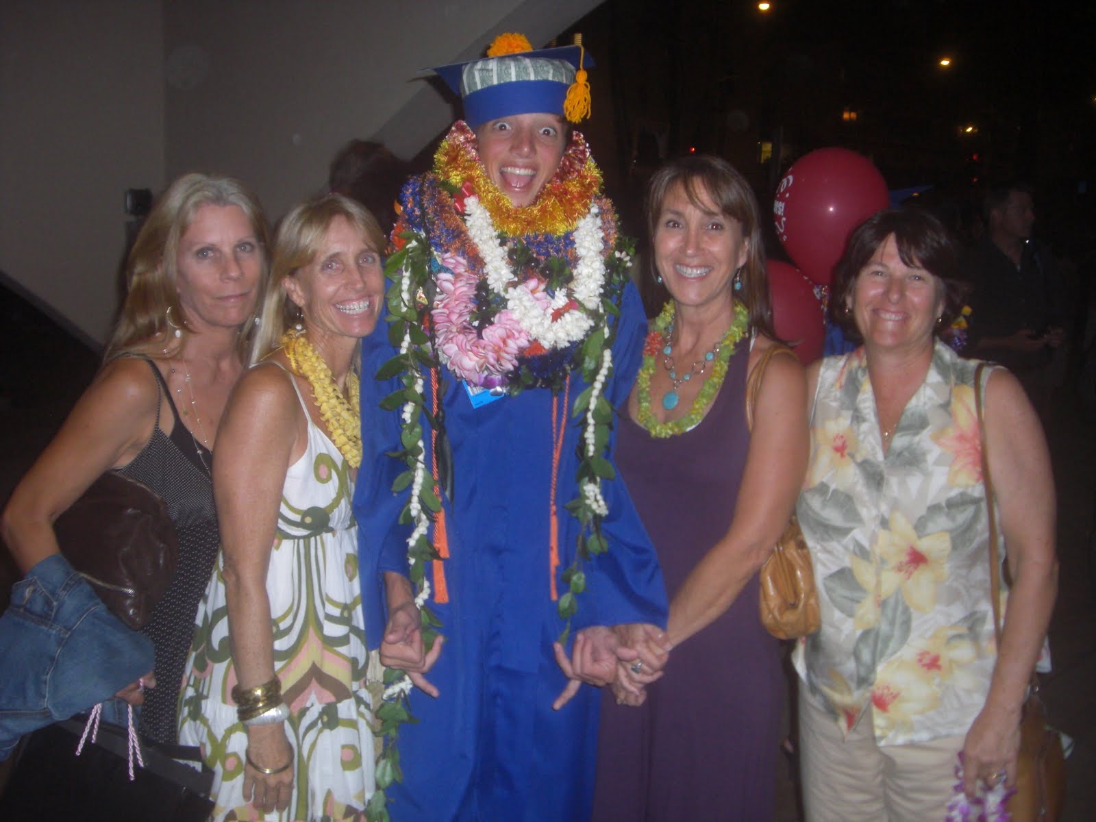 Pseudo's Spot: Traveling Thursday: Graduation, Hawaiian Style