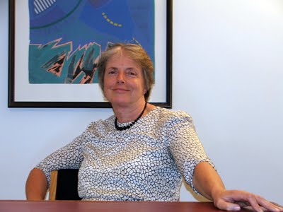 View From Online: 60 SECONDS INTERVIEW: Elizabeth West