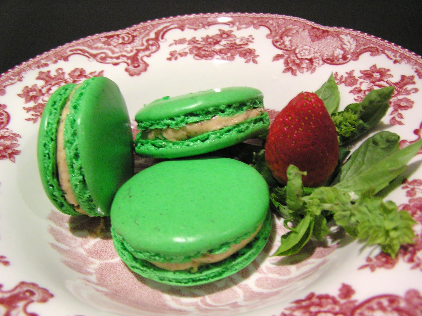 salts & sweets.: Strawberry and basil macarons.
