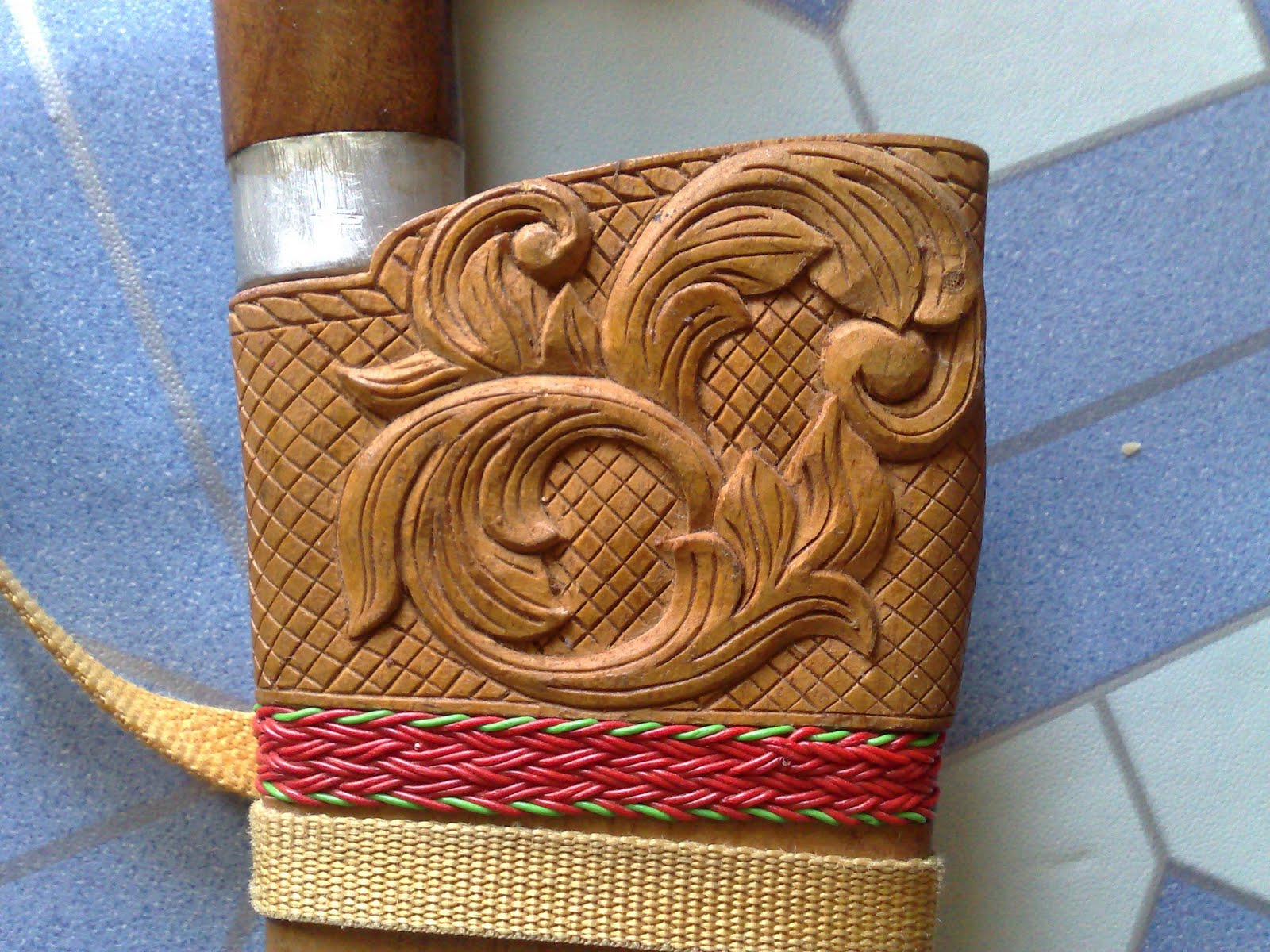 Koleksi Pisau, Parang Dan Golok: "Ukiran" on scabbard and hilt of ...