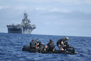 "The Fighting 13th": Reconnaissance Marines test new boat engines