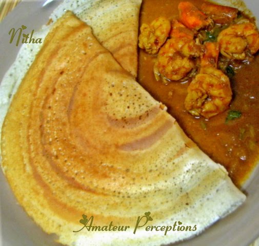 Amateur Perceptions: Varutharacha Prawns/Fish Curry with Dosa