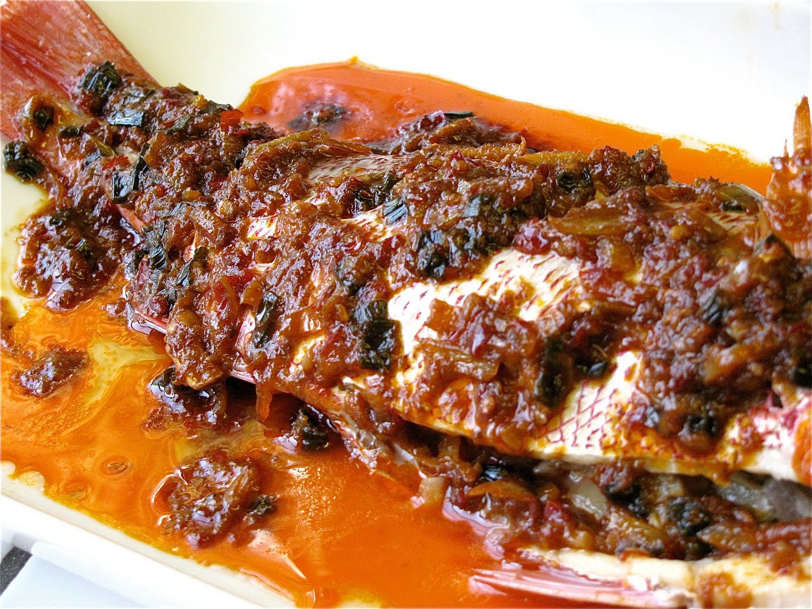 PASSION ON THE STOVE TOP: Steamed Red Snapper w/ Laksa Paste Sauce