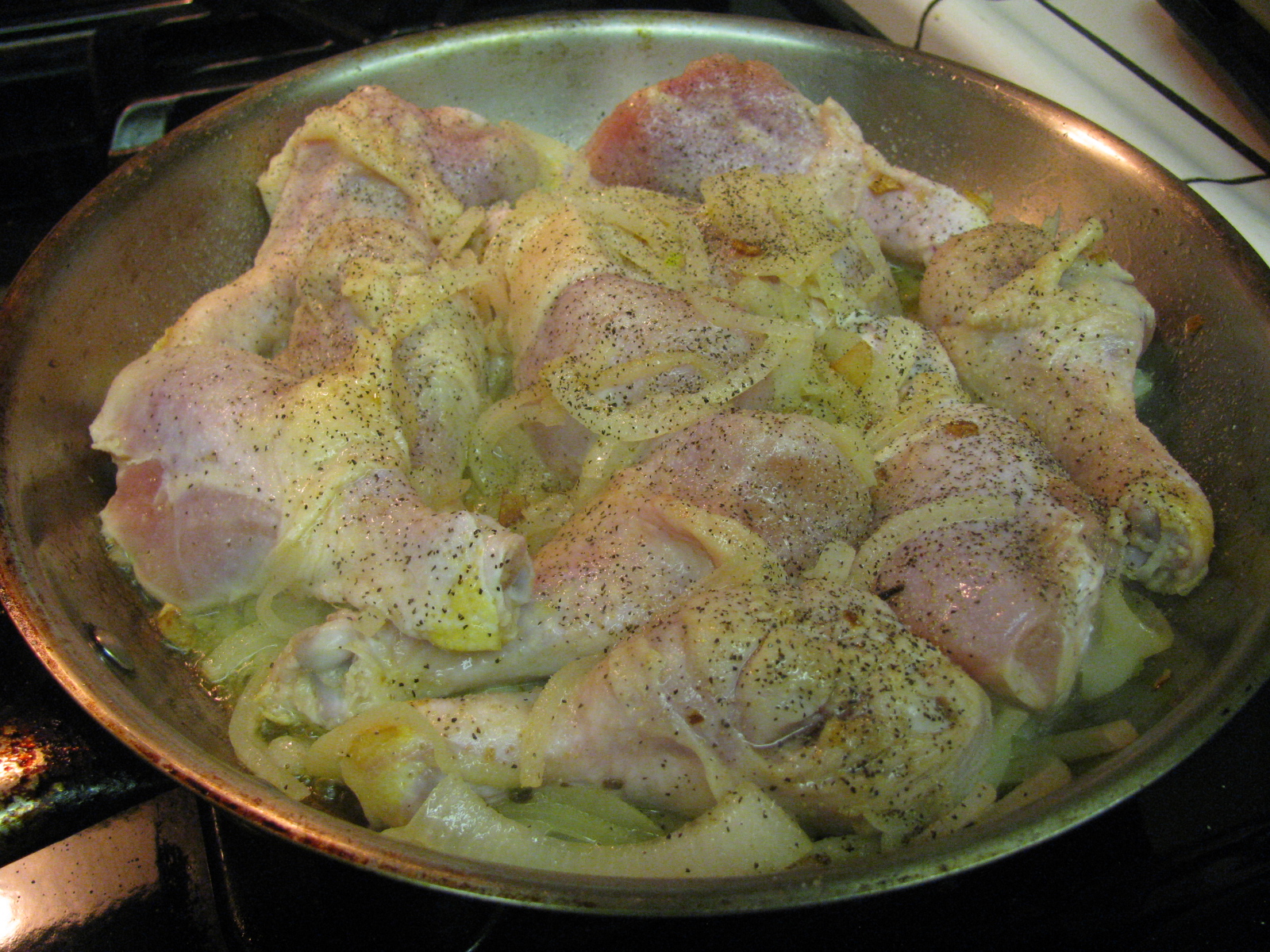 PASSION ON THE STOVE TOP: Chicken Muamba/Apritada