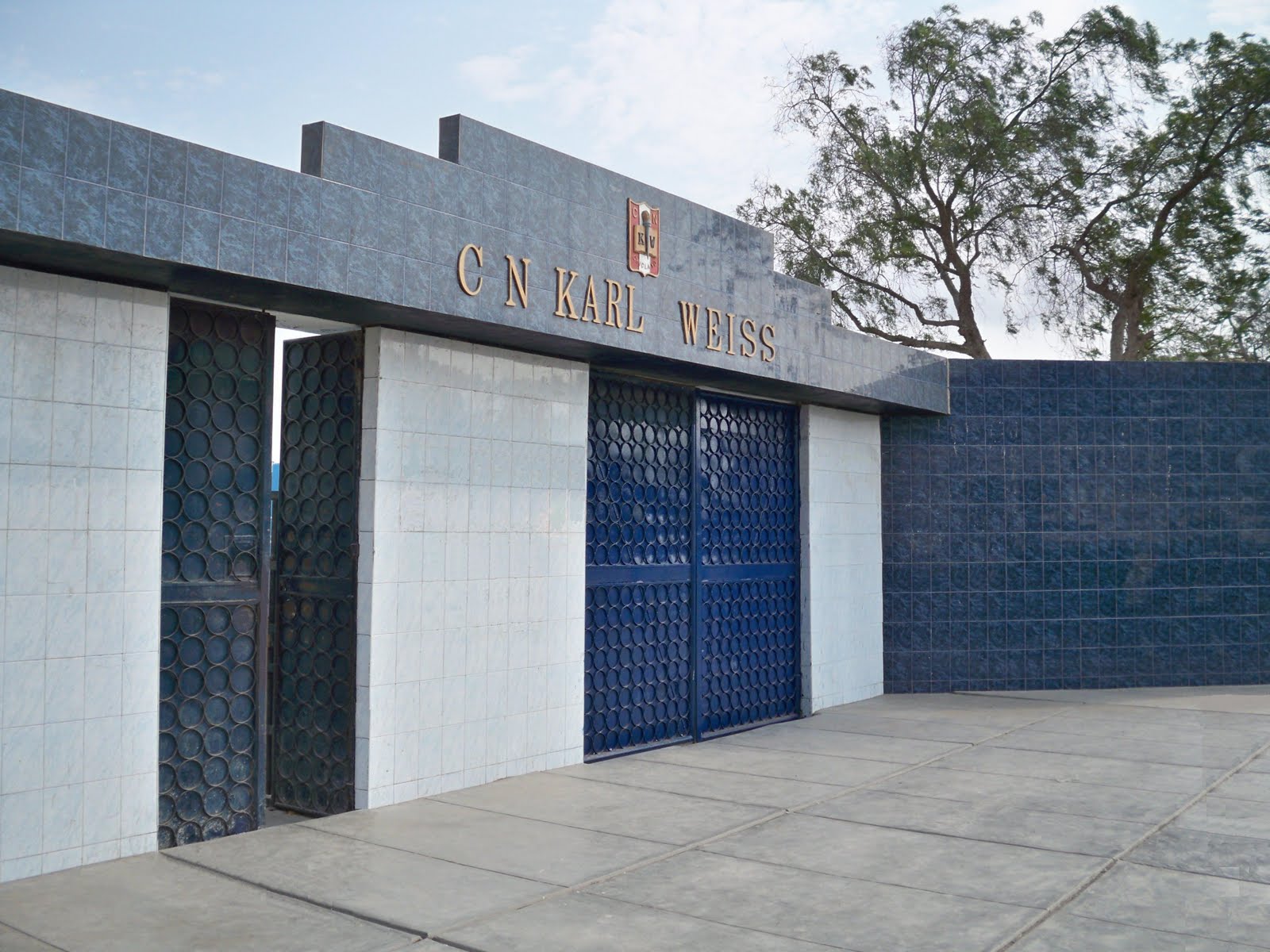 My Slice of Peru: Happy Anniversary Karl Weiss!My Slice of Peru
