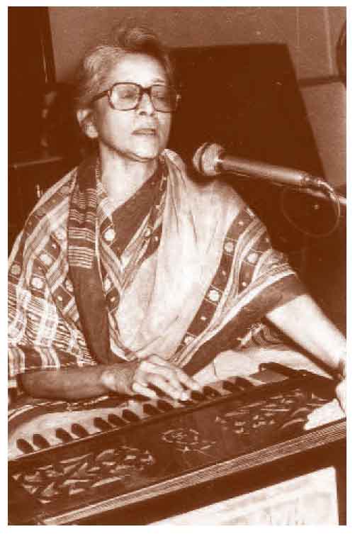 KISHOLOY: SUCHITRA MITRA PASSES AWAY