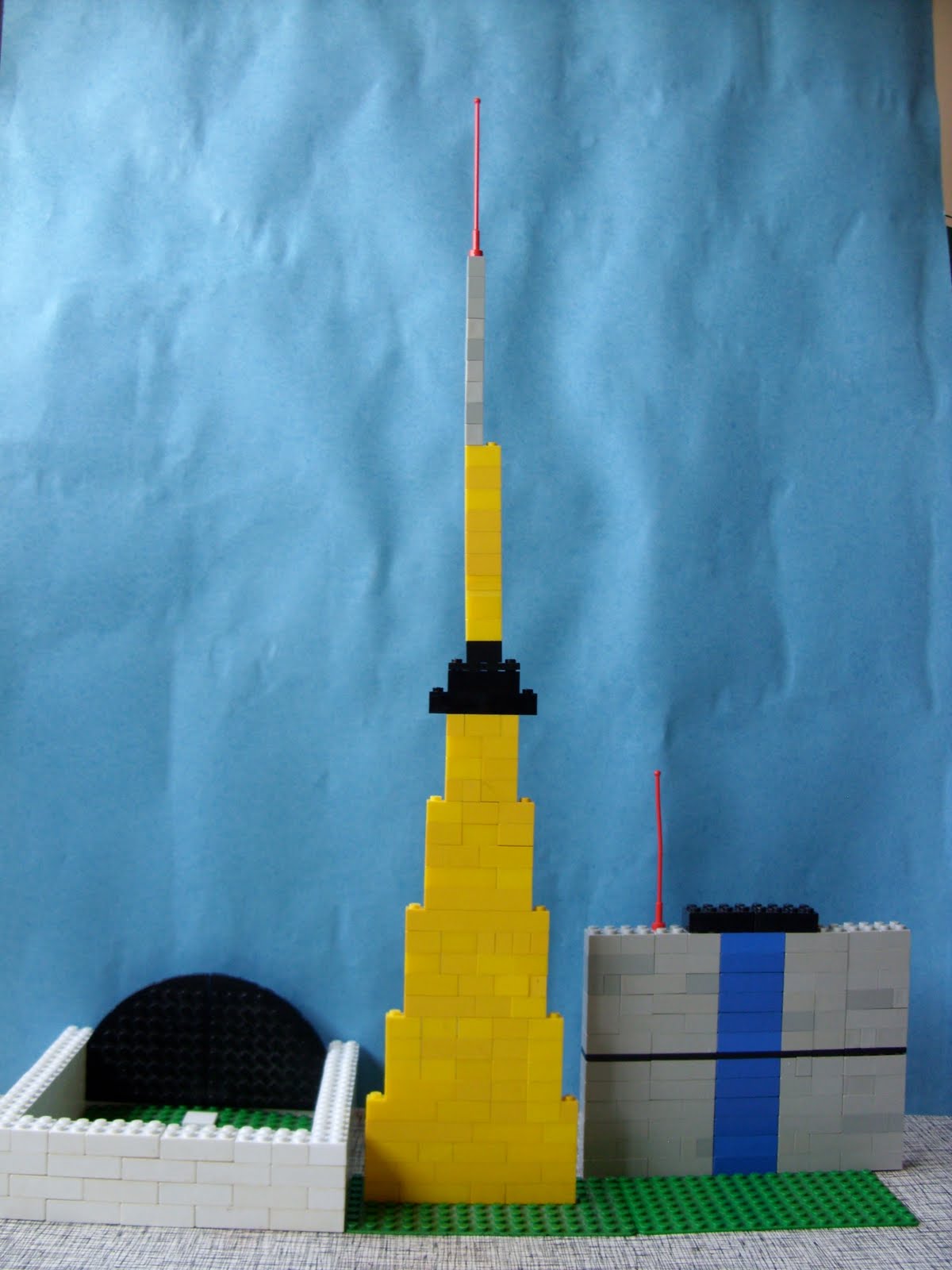 LEGO Quest Kids: Cityscape Photos