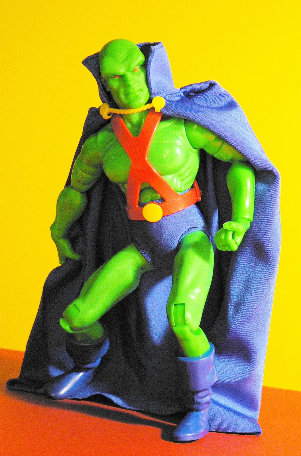 Super-DuperToyBox: 9" Hasbro Martian Manunter